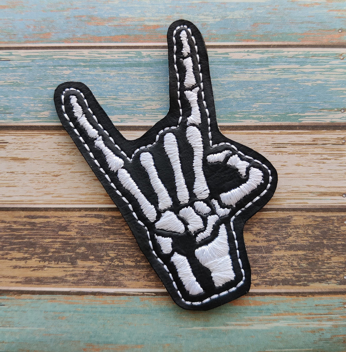 DIGITAL DOWNLOAD Skeleton Hand Horns Feltie – Off With Their Threads